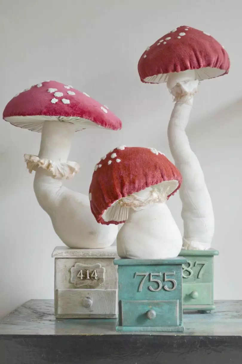 Mister Finch, Toadstool Postboxes, 2017. Z dovoljenjem umetnika