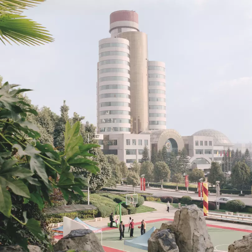 Kunming, Κίνα Τα κεντρικά γραφεία του Kunming Tobacco Cigarette Factory. © Rocco Rorandelli