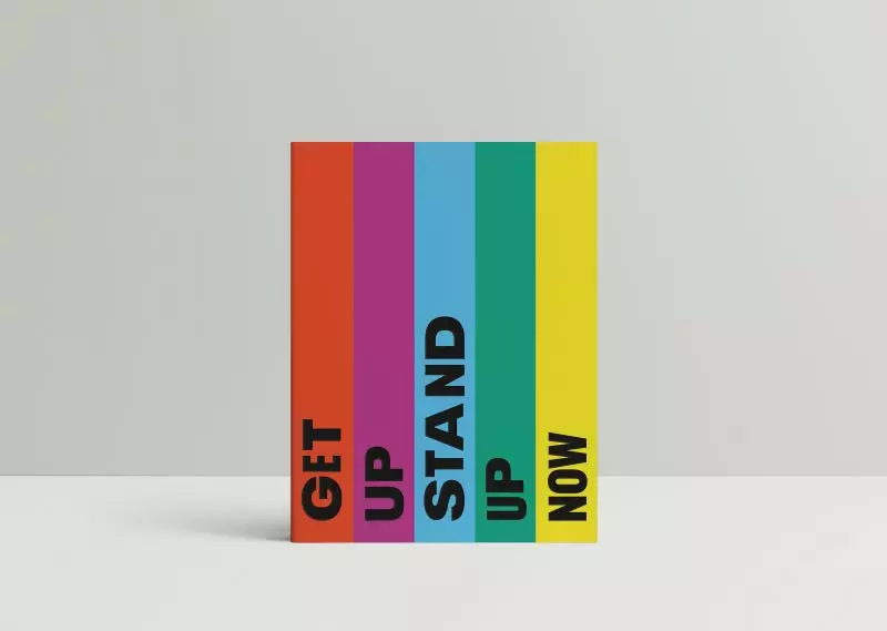 La vibrante identidad de Here Design para Get Up, Stand Up Now celebra la diversidad en una sola imagen