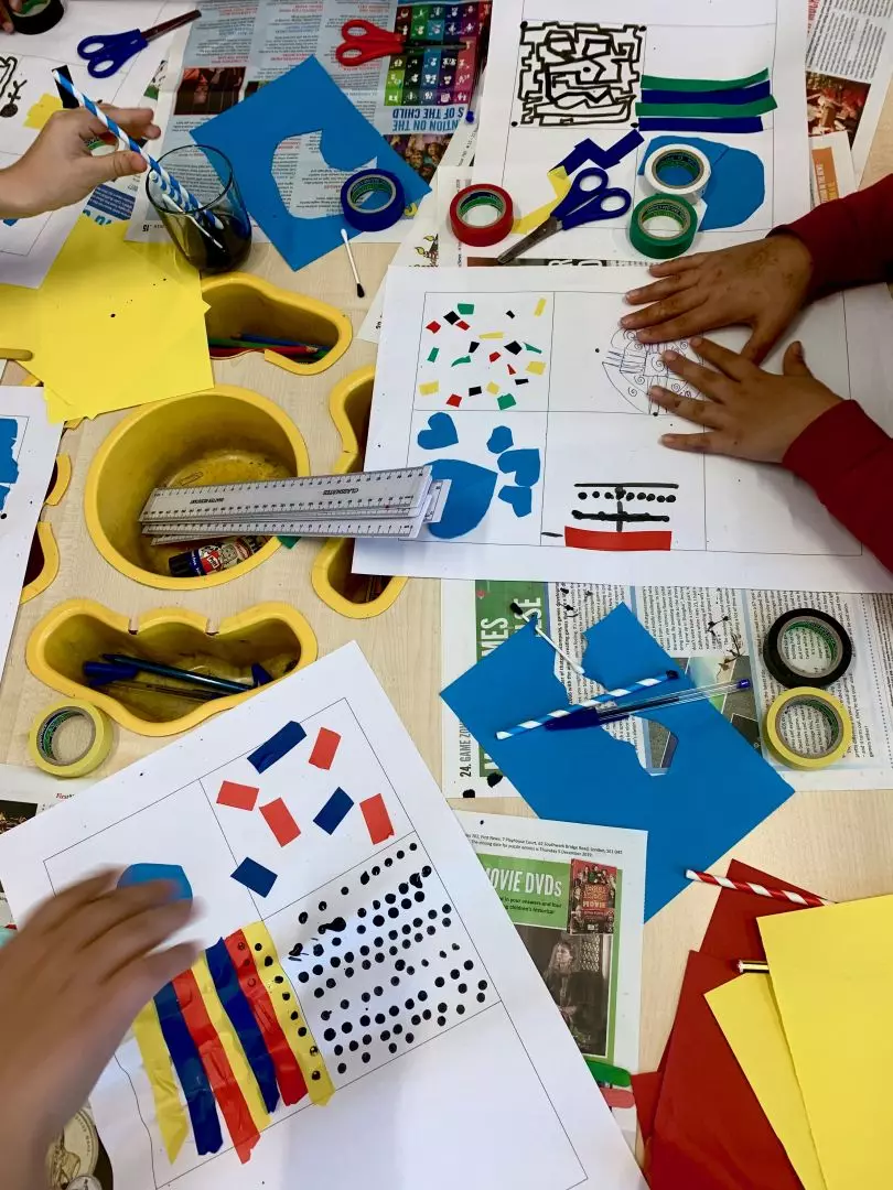 La artista Coco Lom celebra el espíritu comunitario de Hackney en un mural de 30 pies 9450_4