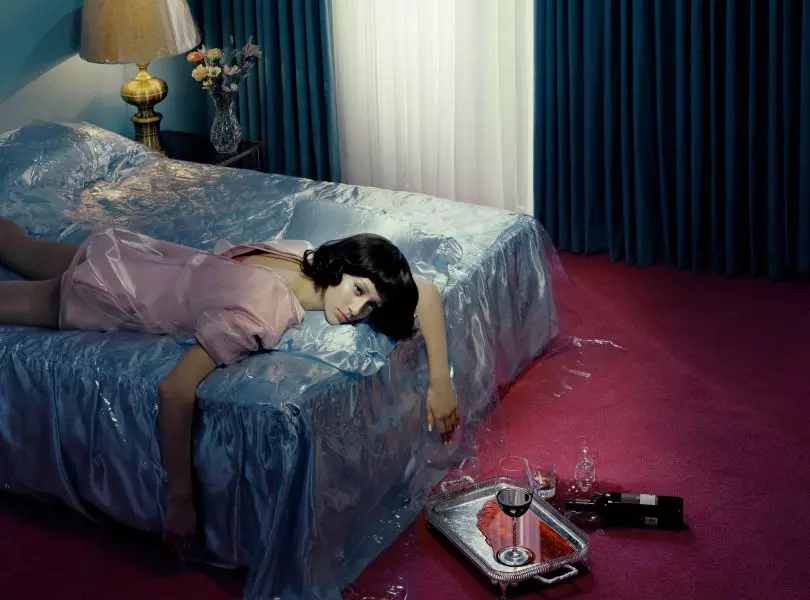 Chromo Thriller #2, 2012 © Miles Aldridge per gentile concessione di Huxley-Parlour Gallery