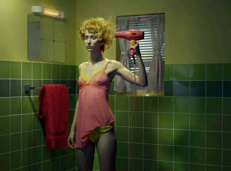 Chromo Thriller Nr. 3, 2012 © Miles Aldridge mit freundlicher Genehmigung der Huxley-Parlour Gallery.