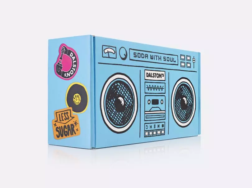 B&B studiodesign 'boom box' stil leveringsbokser for Dalston's Soda 9471_2