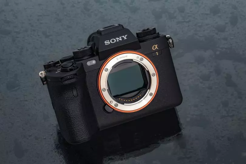 I-Sony A1