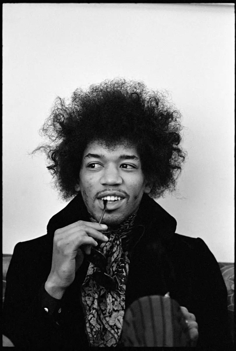 Linda McCartney (1941-1998) Jimi Hendrix. 1968 Bromidi kuchapishwa © 1968 Paul McCartney / Mpiga picha: Linda McCartney