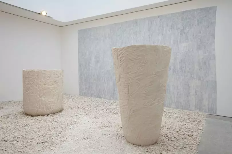 Jodie Carey, pealkirjata (Pots), 2015 © Jodie Carey, loal Edel Assanti