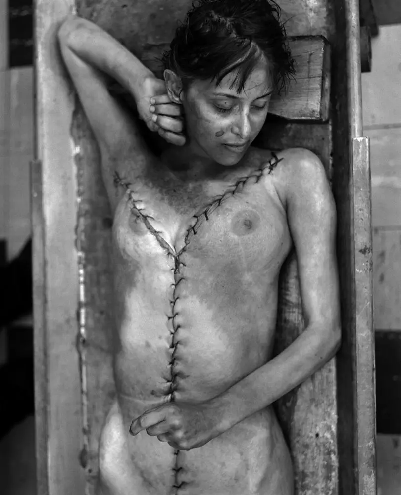 Morgue: Dukumeenti Jeffrey Silverthorne ee dhimashada 1970-yadii Ameerika 9648_3