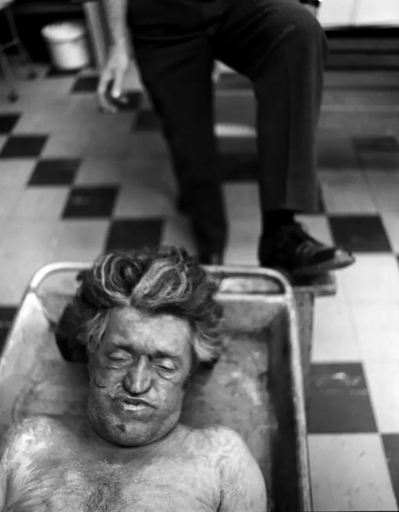 Morgue: Dukumeenti Jeffrey Silverthorne ee dhimashada 1970-yadii Ameerika 9648_7