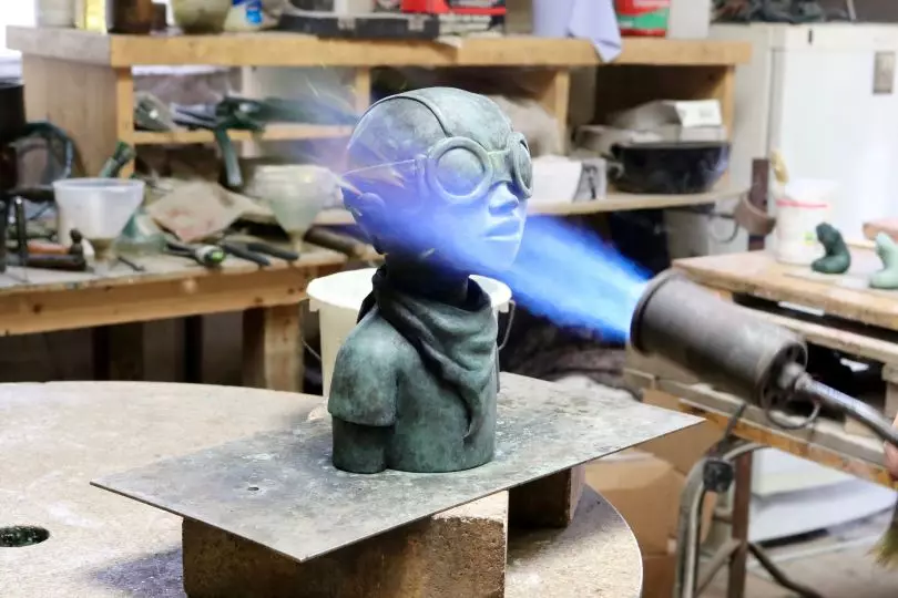 As esculturas de bronce Flyboy de Hebru Brantley aparecen nun espectáculo inmersivo de tres días 9680_8