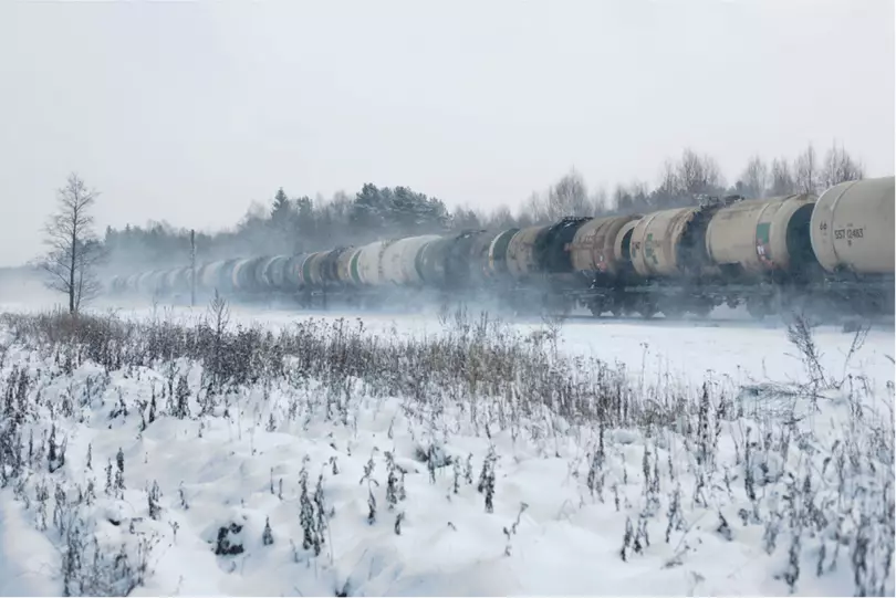 Фотограф, який пішки пройшов 2000 км від Росії до Польщі, щоб відстежити сміливу втечу свого діда 9725_5